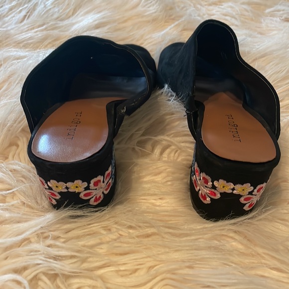 Indigo | Shoes | Black Slides Heels 7 9s Hawaiian Heel Accents Fabric ...